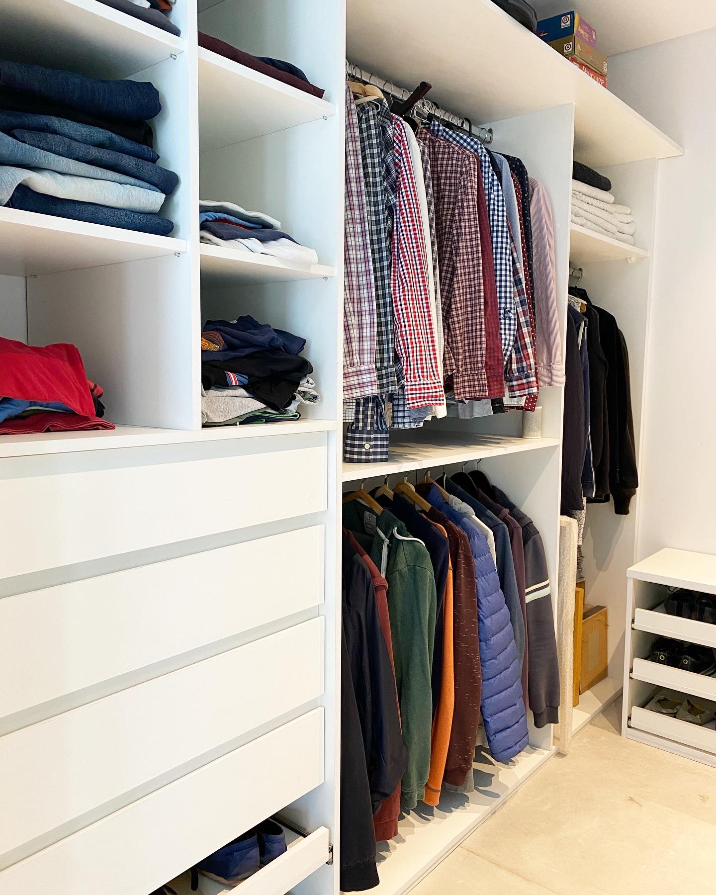¿Qué es lo que no puede faltar en el diseño de tu placard/vestidor ...